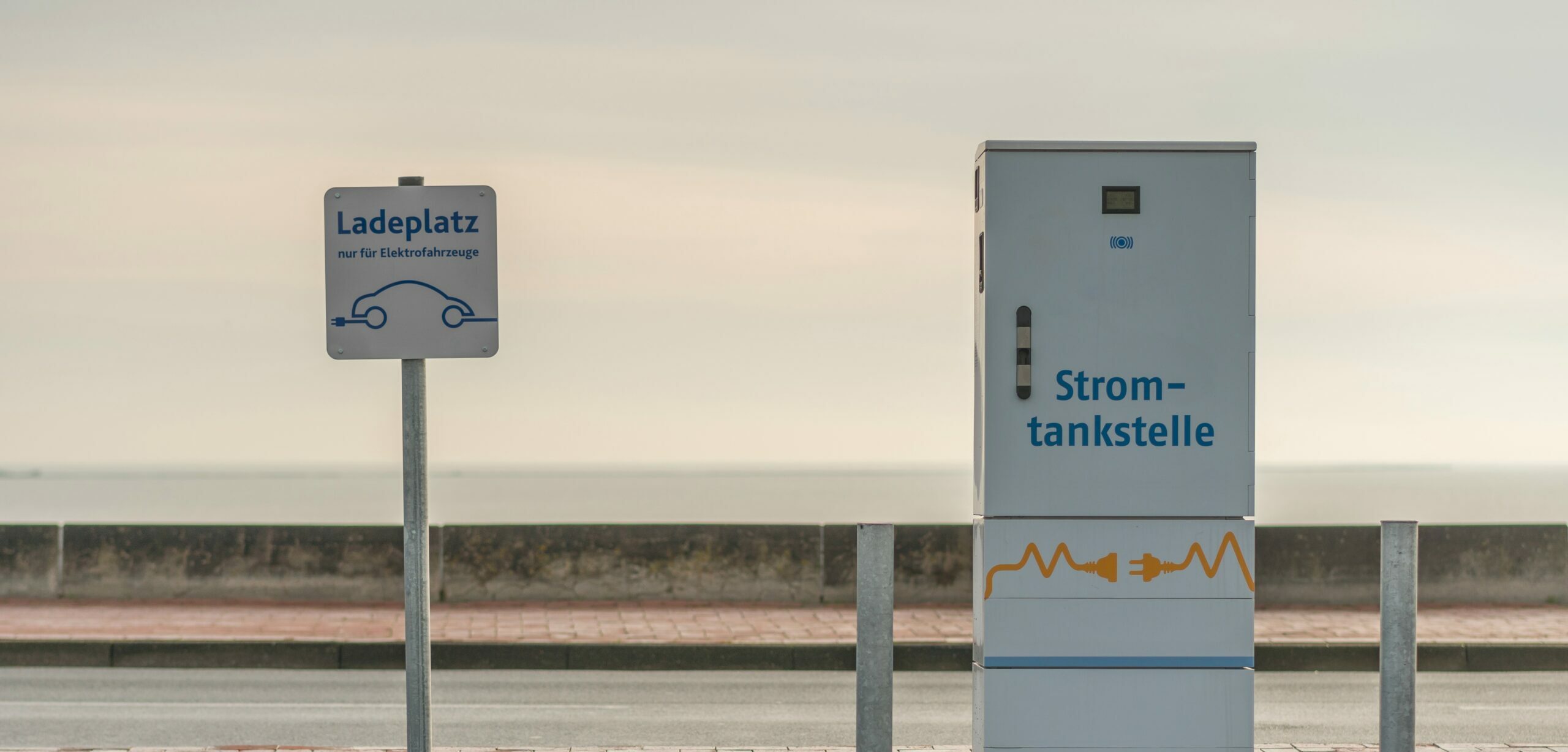 Die perfekte Ladewelt - YourCharge GmbH